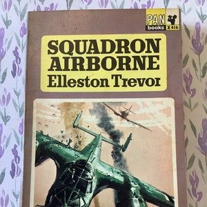 EXTREMELY Rare Vintage 1965 'squadron Airborne' Paperback Book by ...