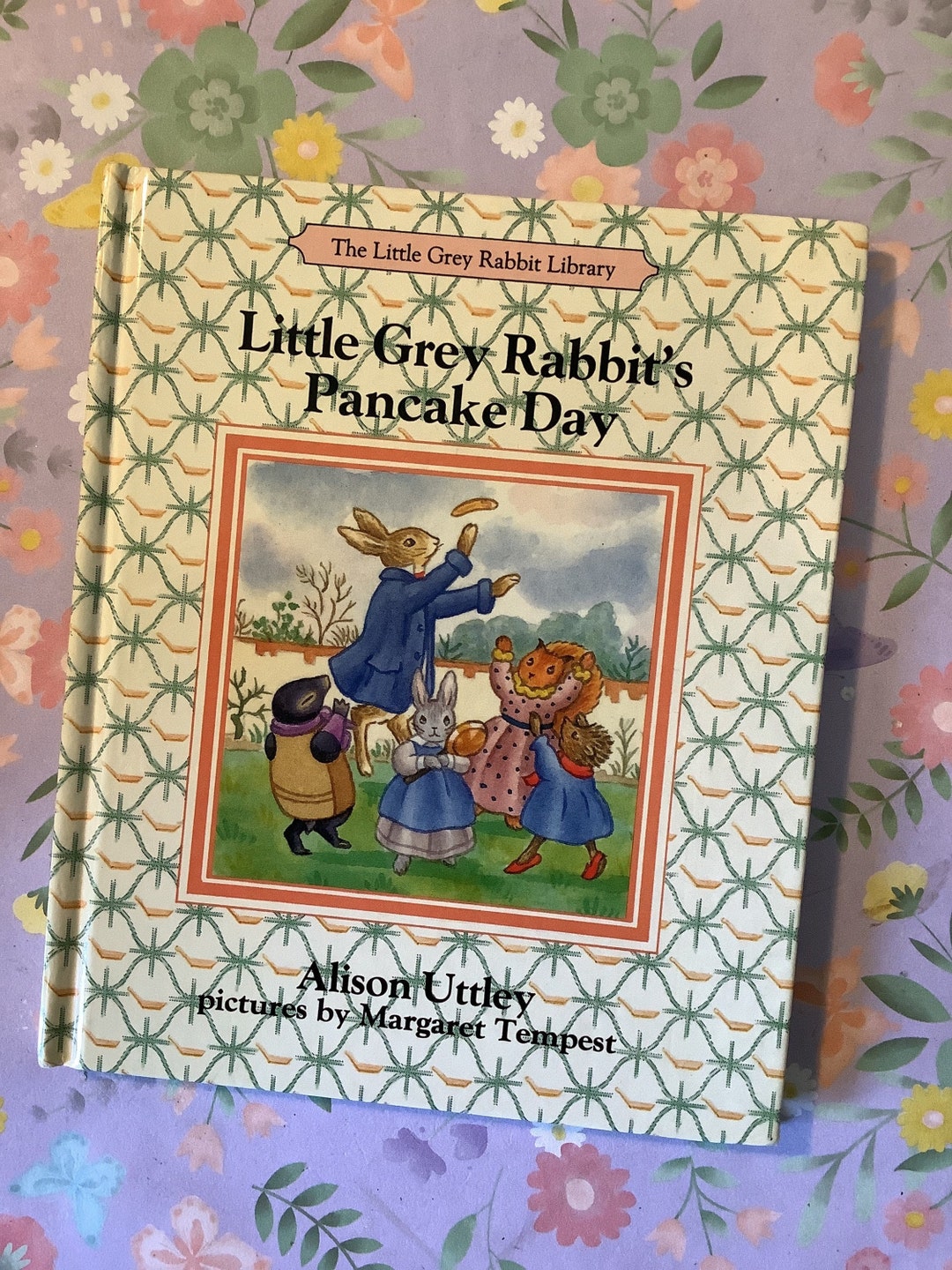 1988 Vintage Children's Book Alison Uttley's 'little Grey Rabbit's ...