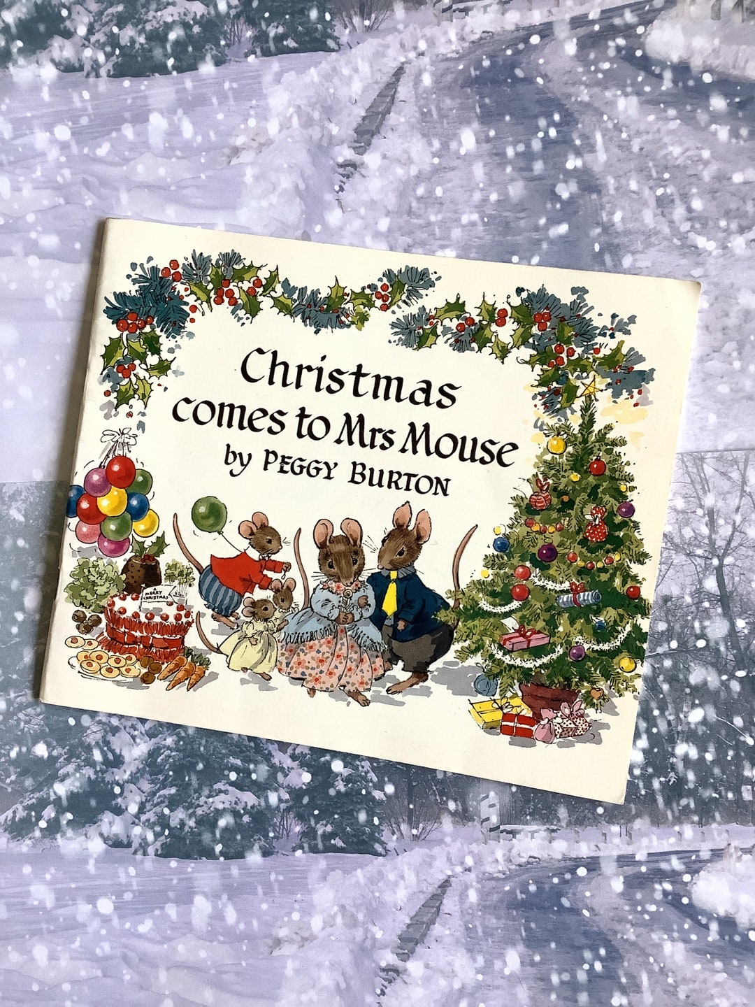 RARE Vintage 1985 christmas Comes to Mrs Mouse by Peggy Burton in ...