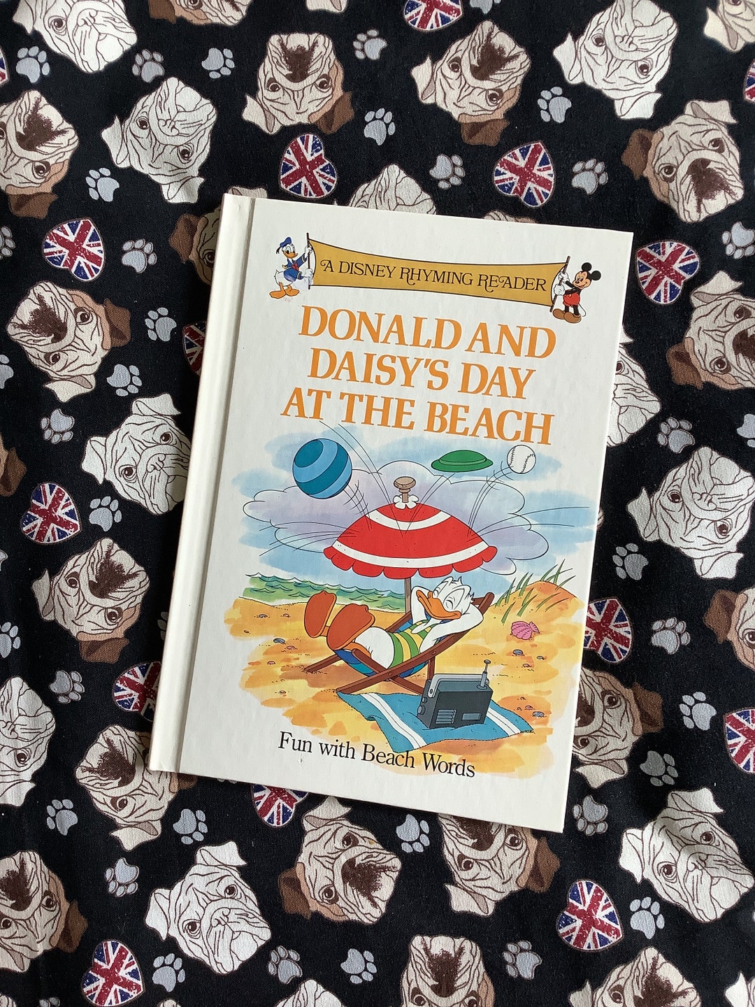 1988 Vintage Children's Book 'donald and Daisy's Day at the Beach ...