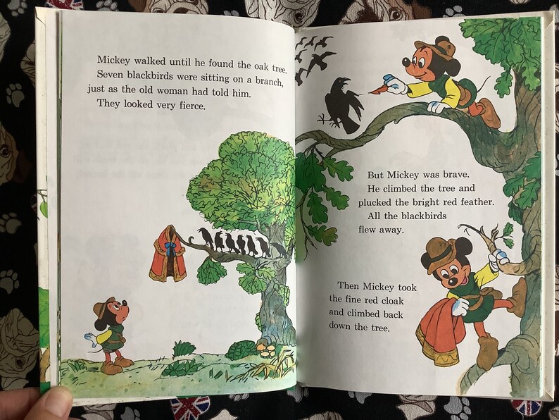RARE Vintage 1975 Walt Disney's 'mickey and the Magic Cloak' Hardback ...