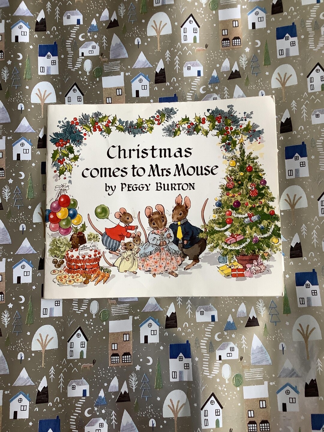 RARE Vintage 1985 Children's Book 'christmas Comes to Mrs Mouse' by ...