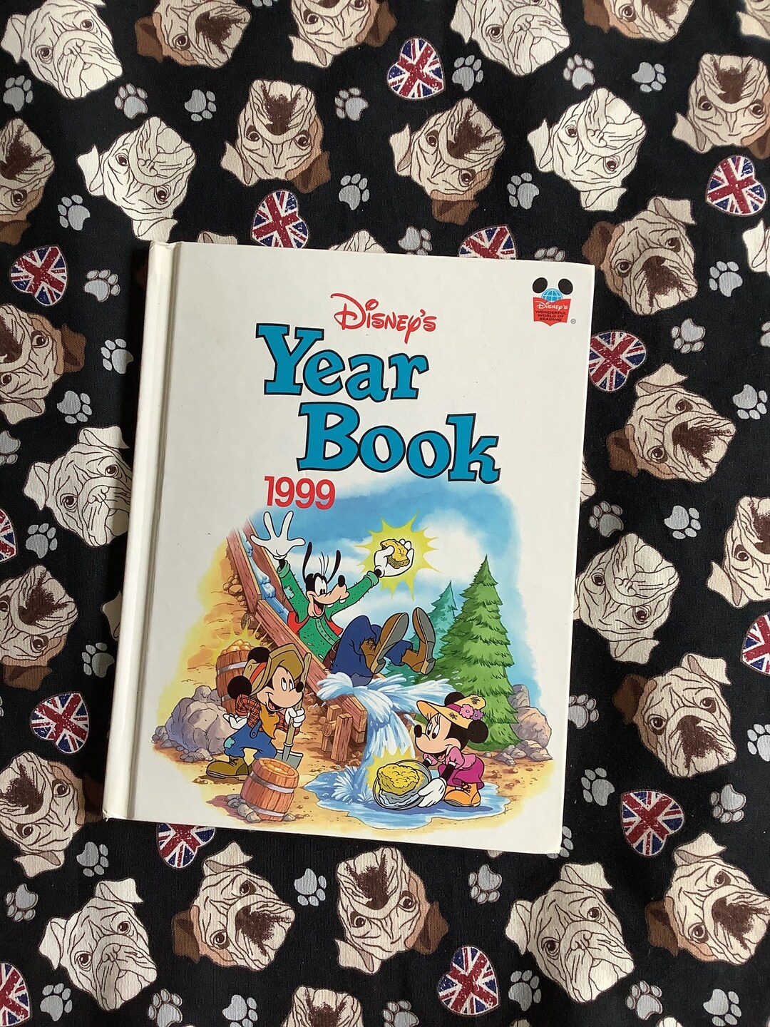 Vintage Children's Book 'disney's Year Book 1999' in Hardback ...