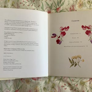 STUNNING Vintage 1999 First Printing 'the Country Flowers of a ...