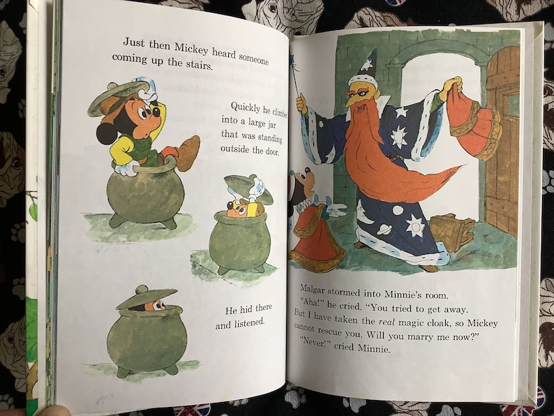 RARE Vintage 1975 Walt Disney's 'mickey and the Magic Cloak' Hardback ...