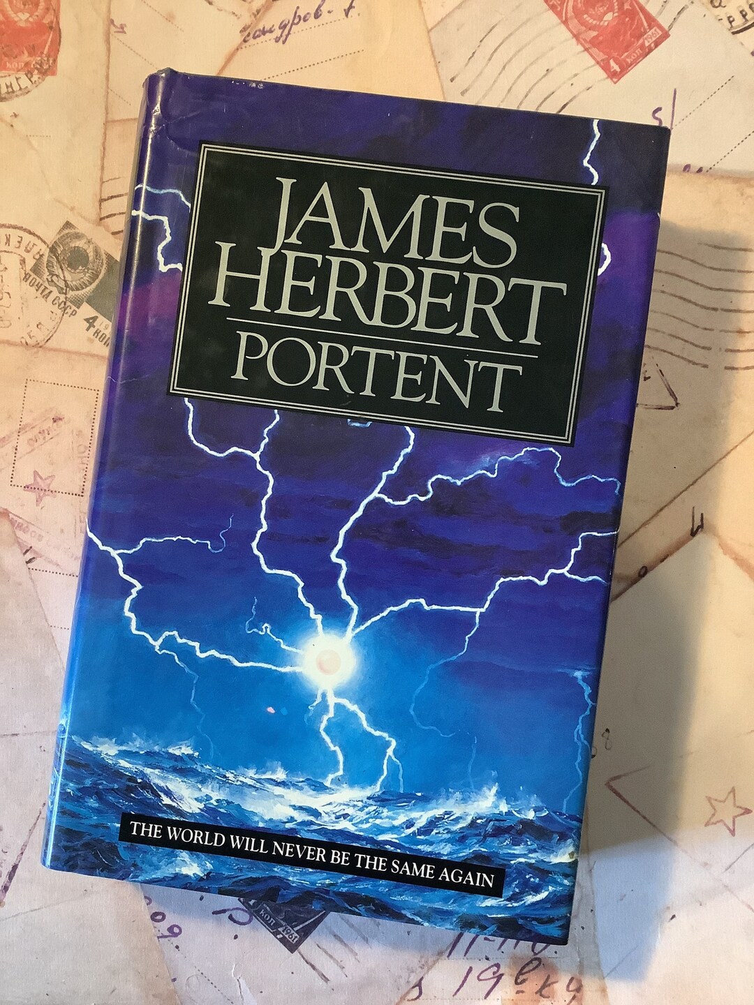 Vintage 1993 'portent' by James Herbert in Hardback - Collectable Book ...