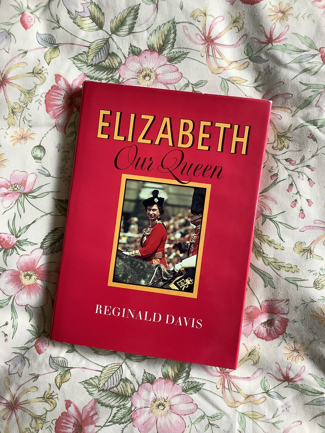 RARE Vintage 1976 FIRST EDITION 'elizabeth Our Queen' Book in Hardback ...