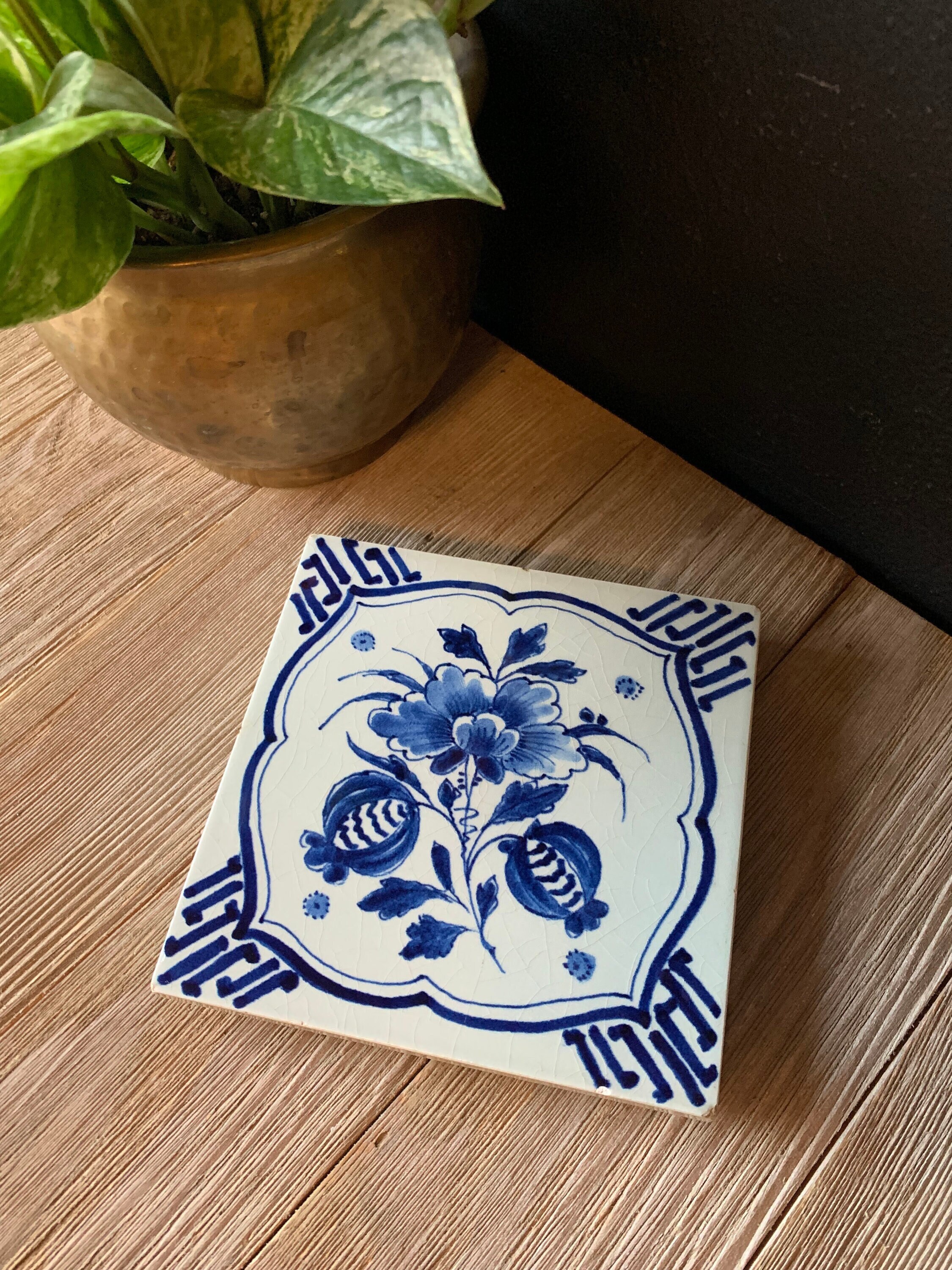 Vintage Japanese Blue and White Trivet Hot Plate | Decorative Floral ...