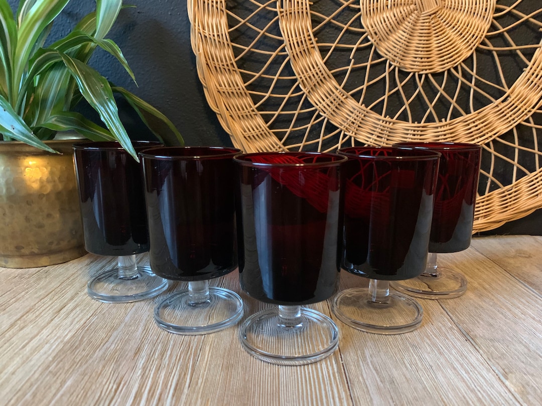Vintage Luminarc France Ruby Red Cavalier Glasses | Set of 8 | Holiday ...