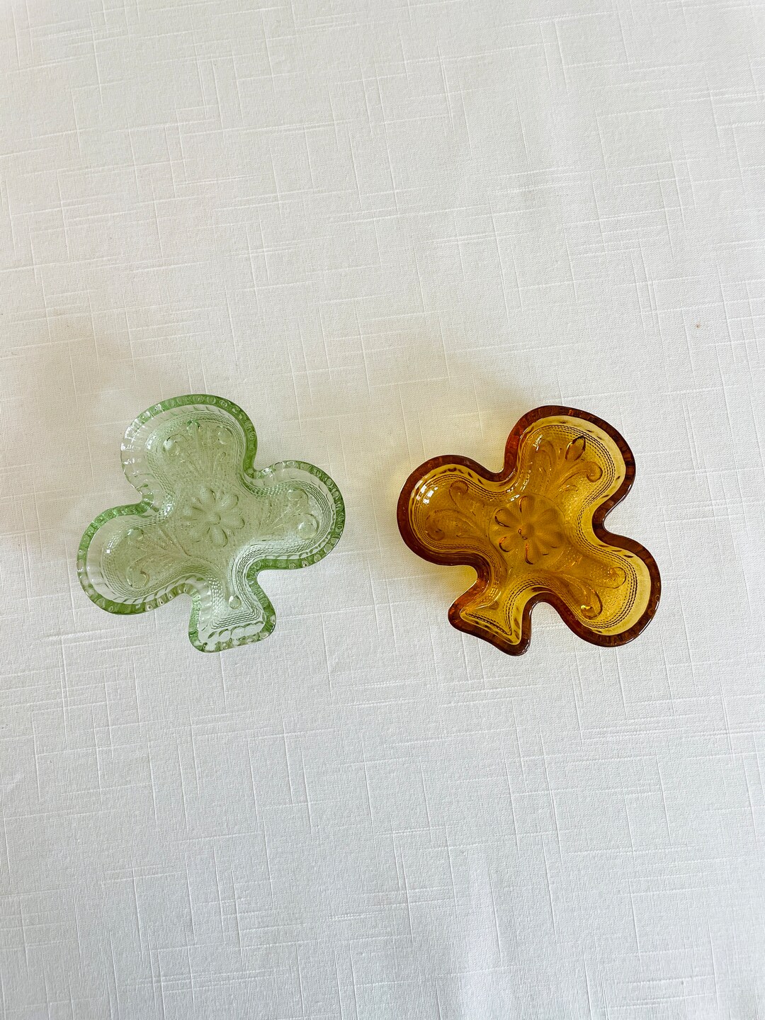Set of Vintage Tiara Glass Clover Dishes - Etsy