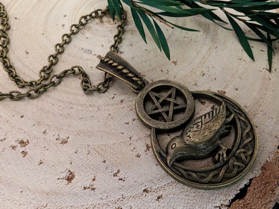 Raven Pentagram Pendant Crow Pentacle Necklace Pagan - Etsy