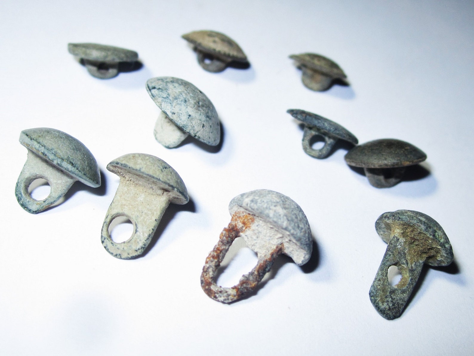 10 Colonial Period Metal Buttons C. 1700 AD, Perfect for Pendants/drops ...