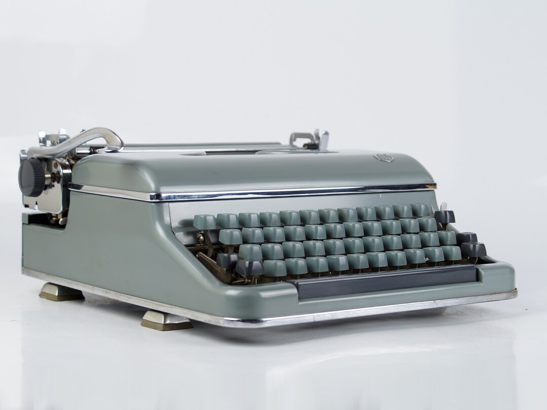 Torpedo 18 Typewriter, Silver Grey, 1950s - Etsy