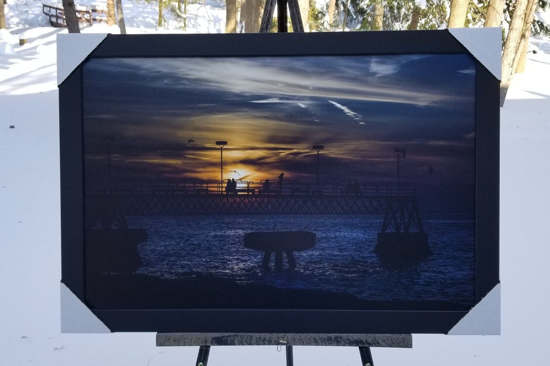 Edgewater Pier at Sunset in Cleveland// Big Picture Cleveland//3 ...
