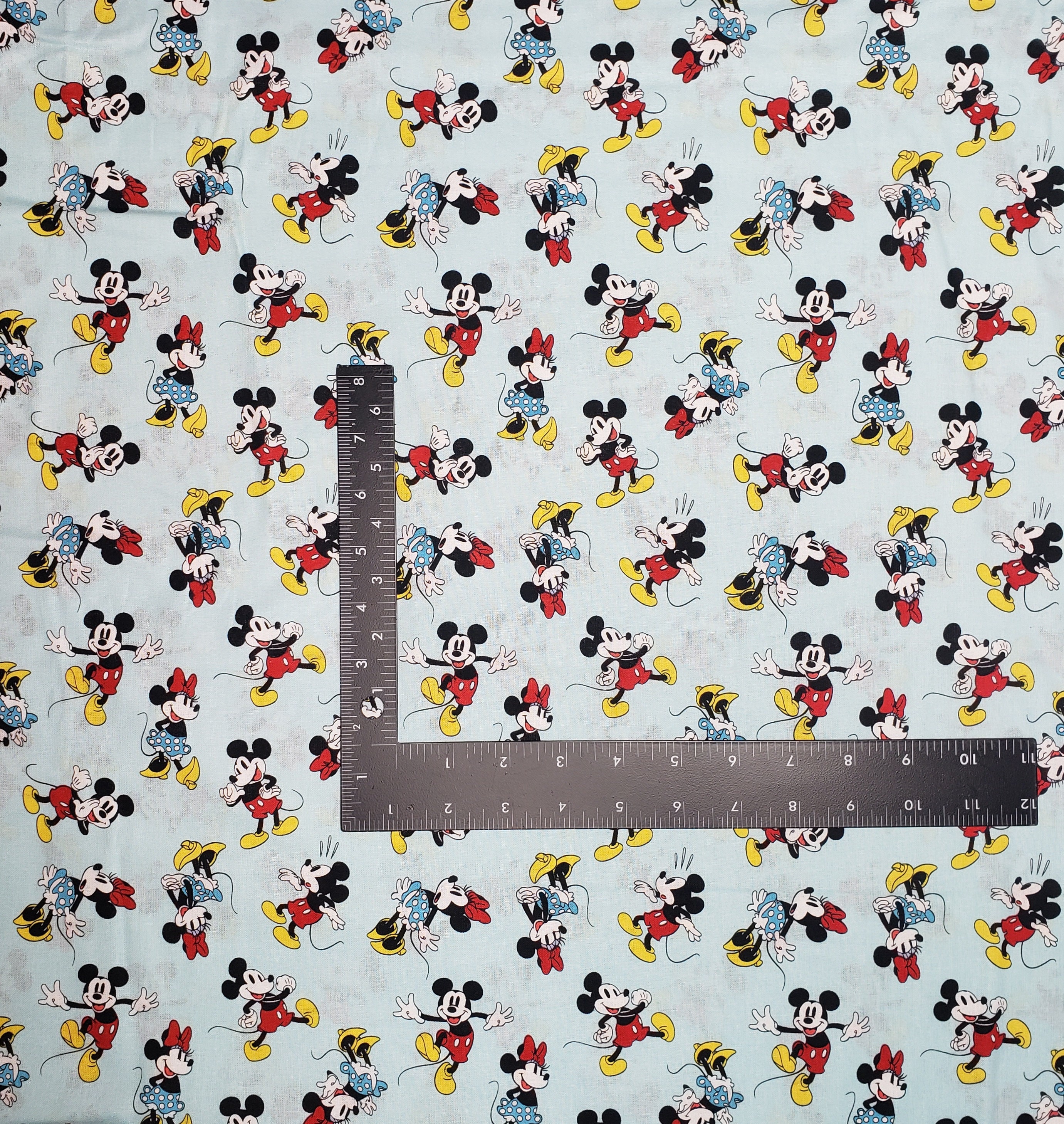 Disney Mickey and Minnie Mouse Cotton Quilt Fabric by the Yard - Etsy