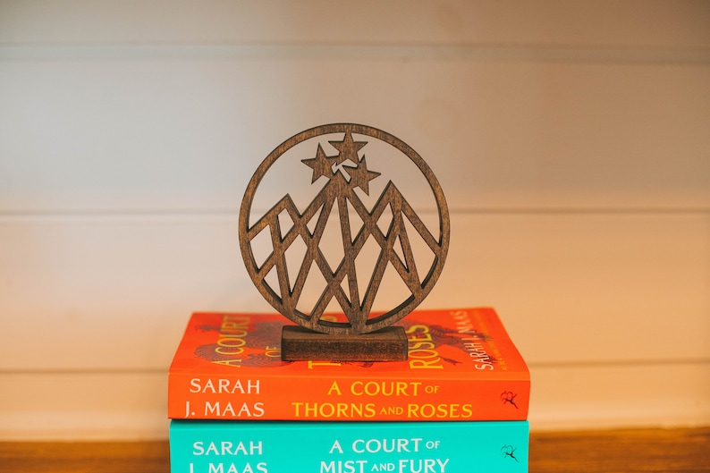 ACOTAR Wooden Bookshelf Decor Velaris Mountains - Etsy