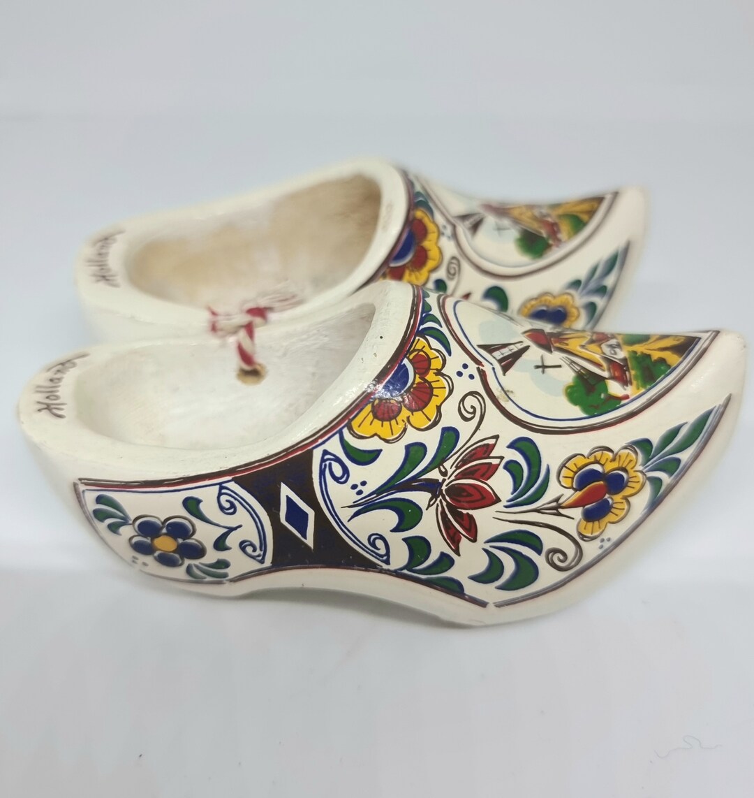 Miniature Pair of White Wooden Dutch Clogs With Windmill Scene - Small ...