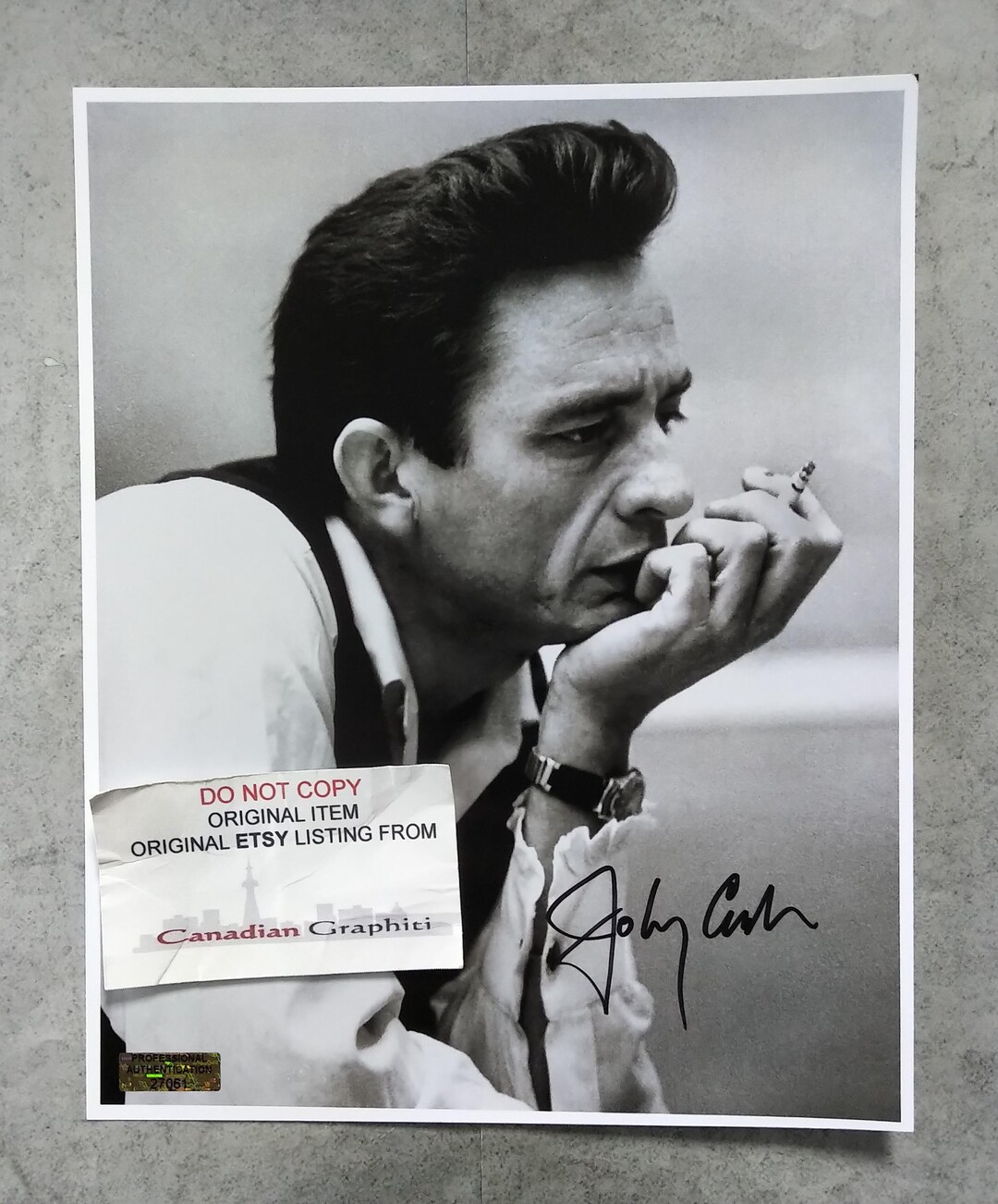 Johnny Cash Hand Signed Autograph 8x10 Photo COA - Etsy