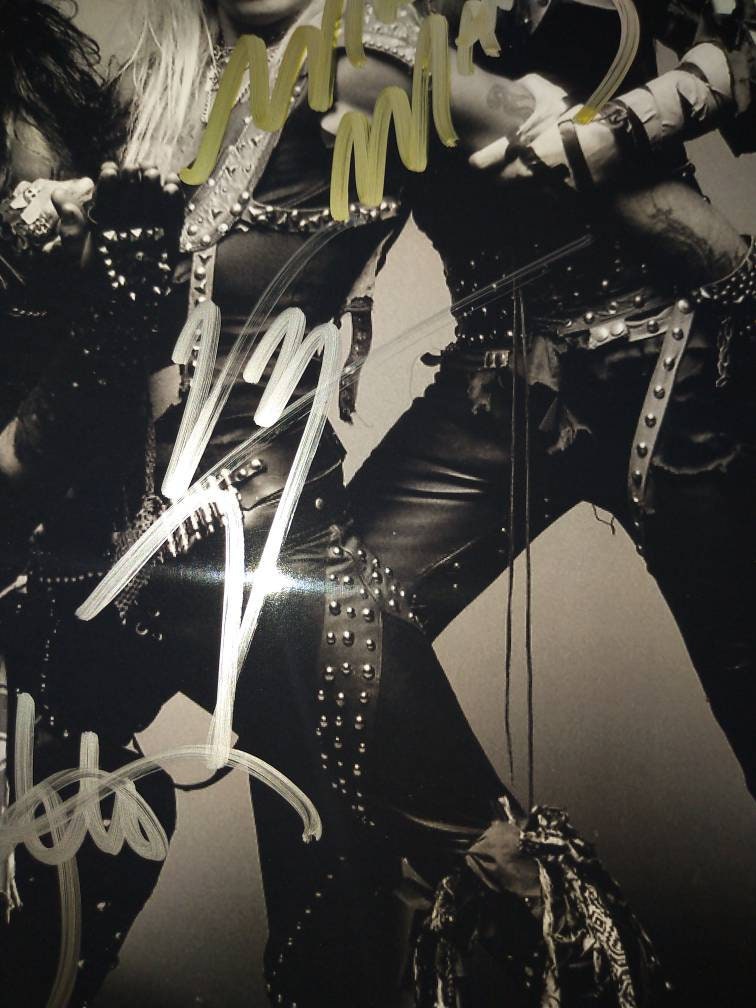 Motley Crue Hand Signed Autograph 8x10 Photo Mick Mars Tommy - Etsy