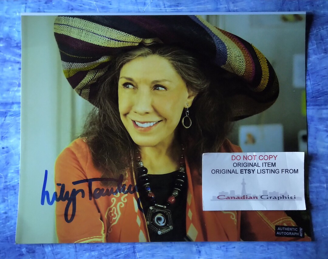 Lily Tomlin Hand Signed Autograph 8x10 Photo COA - Etsy