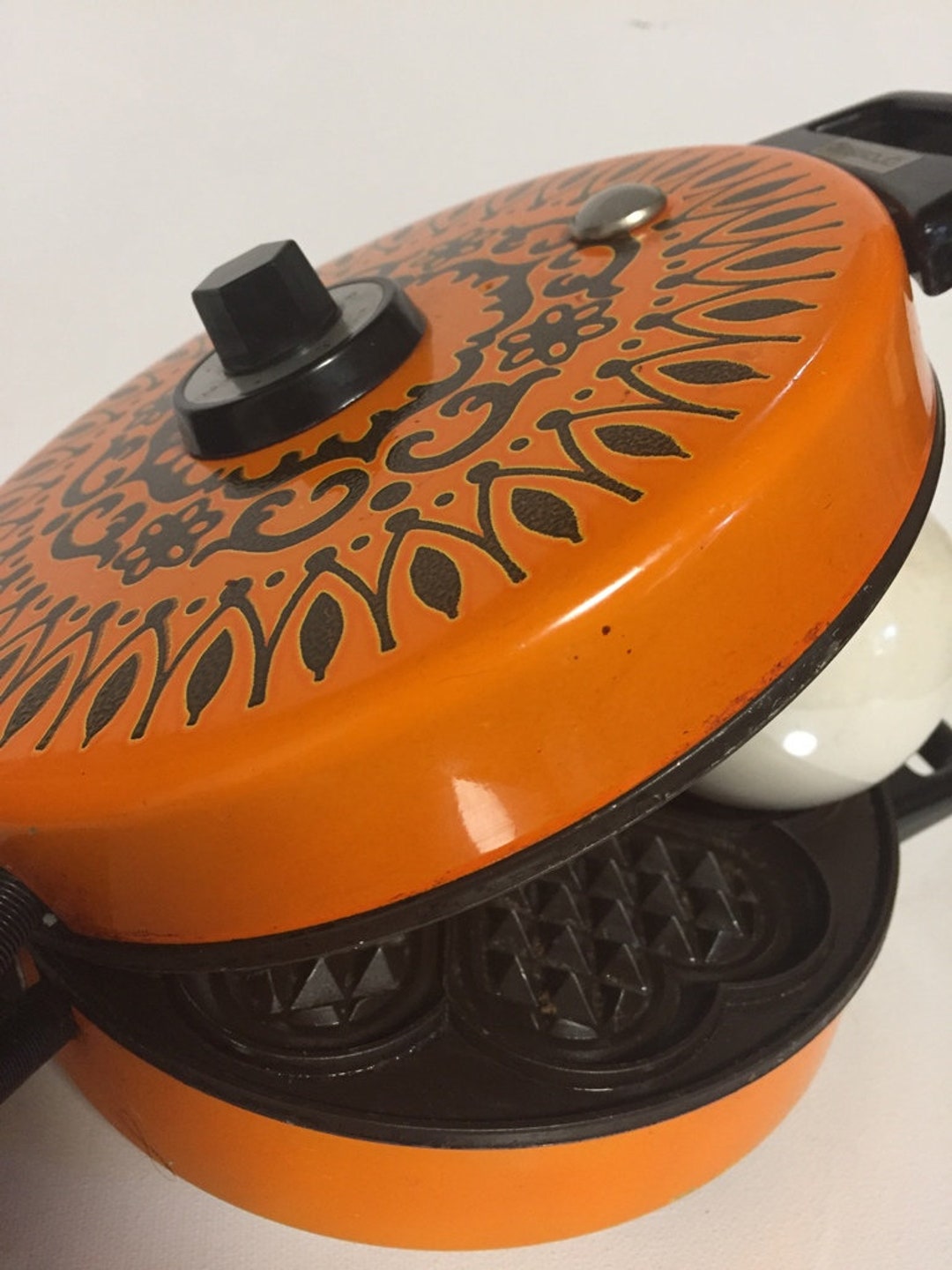 70s Orange Waffle Iron Enamel Floral Decor, Cast Iron Heart Cake Baking ...