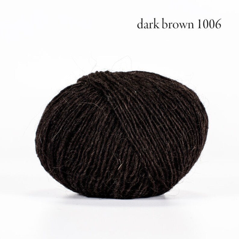 Navia Yarn Deluxe Tradition 100 % Faroese Wool 218 Yards / 100 Gram ...