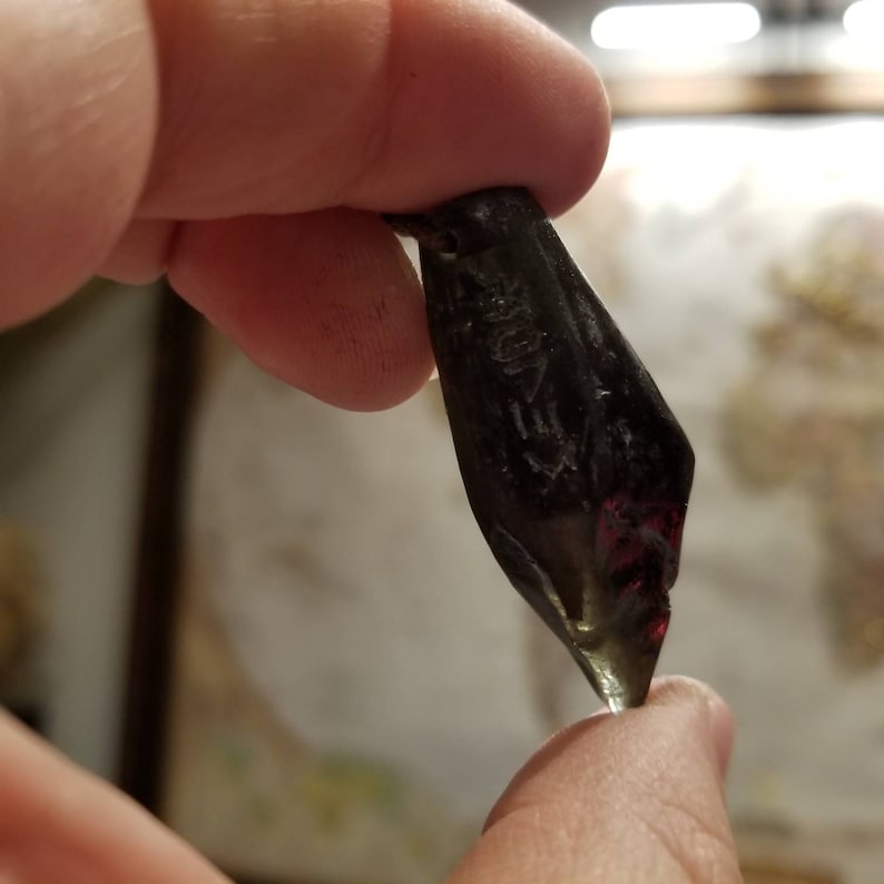 Black Version Dark Kyber Crystal Pendant Necklace - Etsy