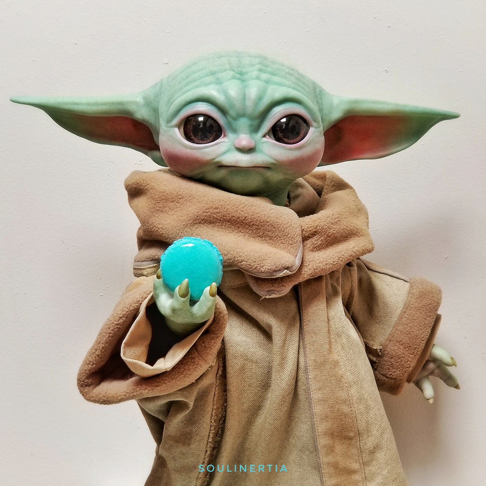 Grogu Baby Yoda Space Macarons with cookie sleeve | Etsy