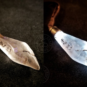 Jyn's Yellow Glowing Kyber Crystal - Star Wars Trust in the FORCE Rey ...