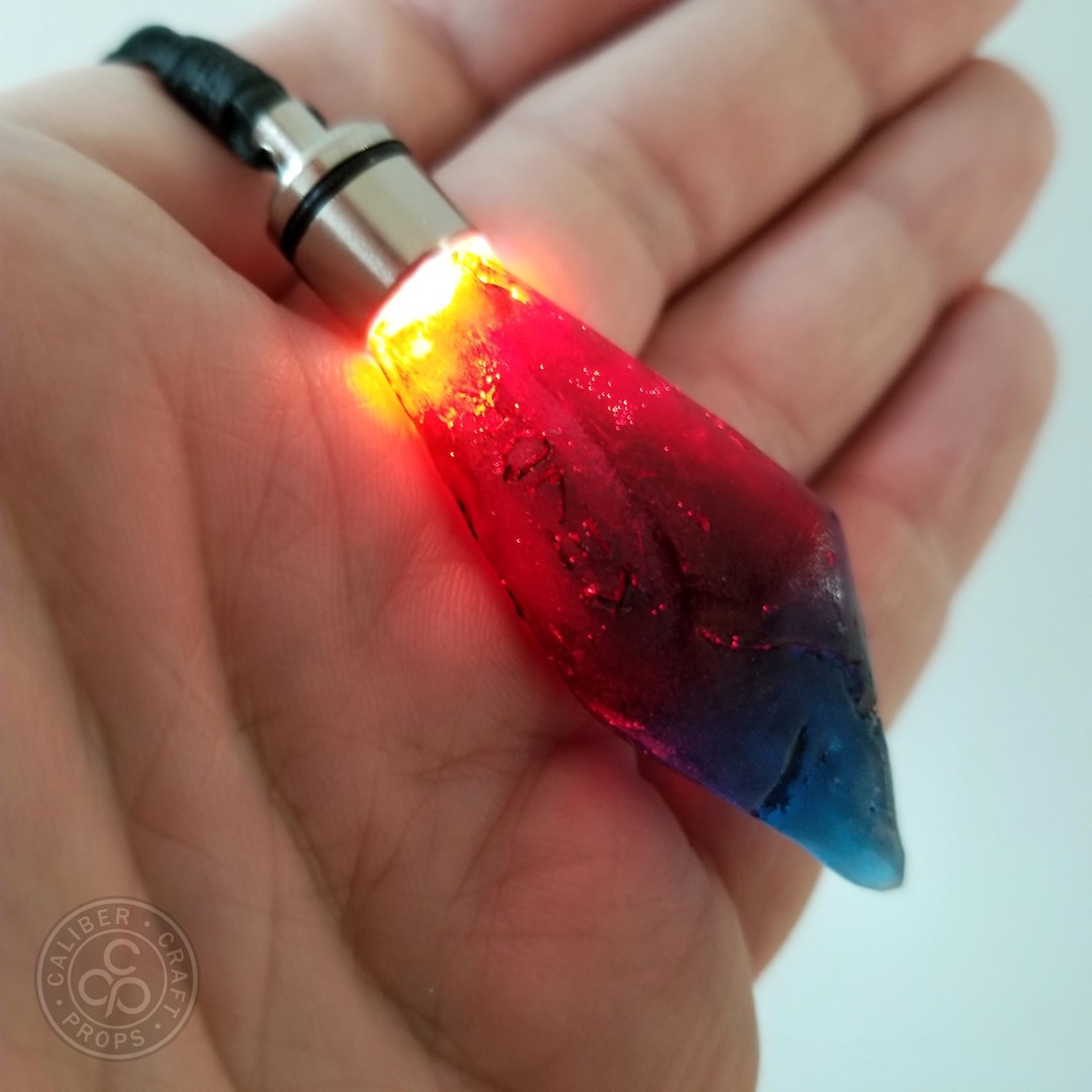 Glowing Kyber Crystal Acolyte Red - Blue Corrupted Star Wars Trust in ...