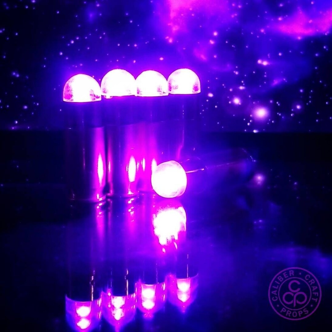 5 Purple LUMI-SHOK Rounds Prop Ammo - Cosplay Light-up Vampire Hunter ...