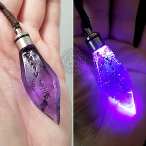 Jyn's Glowing Kyber Crystal Star Wars Trust in the FORCE Andor ...