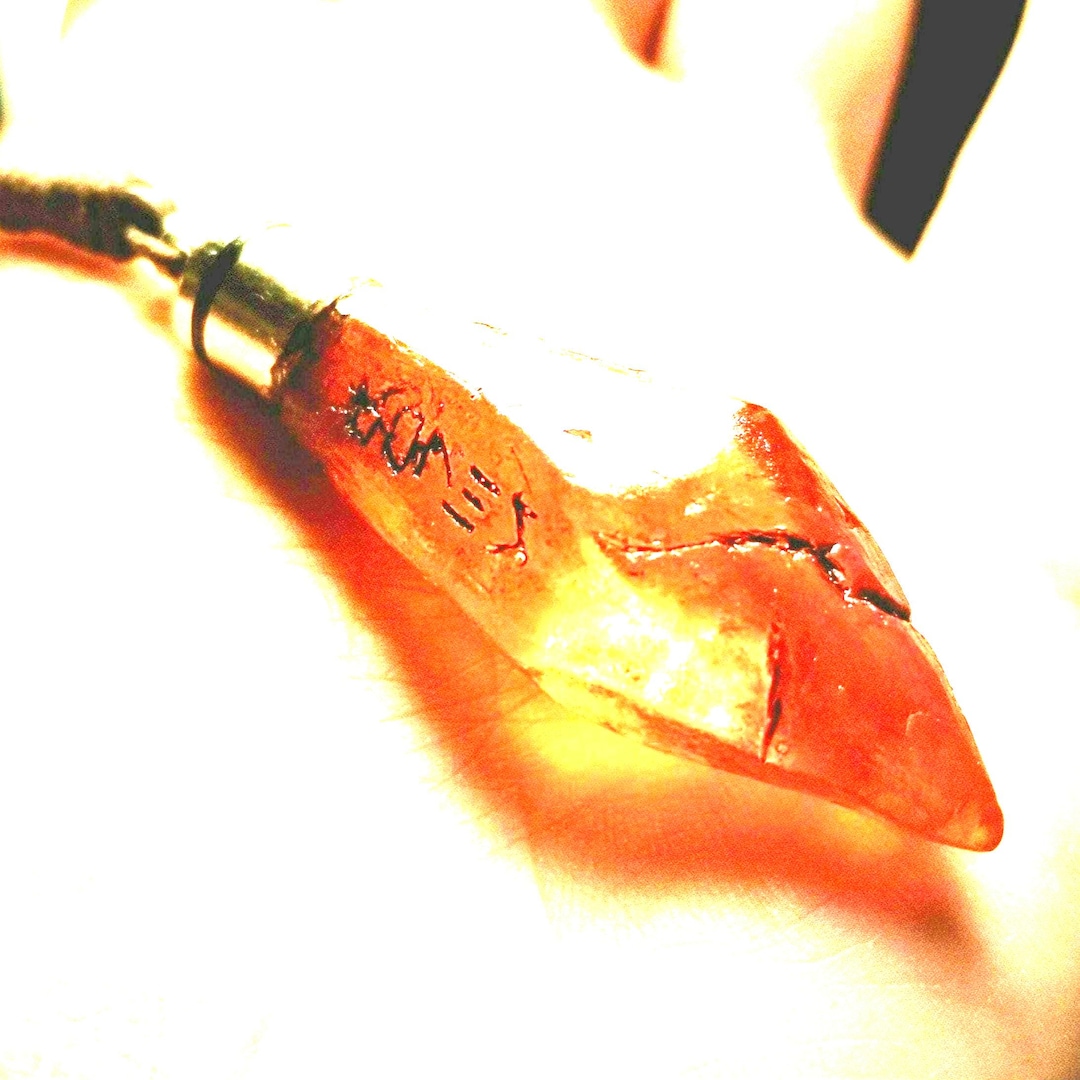 Jyn's Orange Glowing Kyber Crystal Star Wars Trust in the FORCE Andor ...