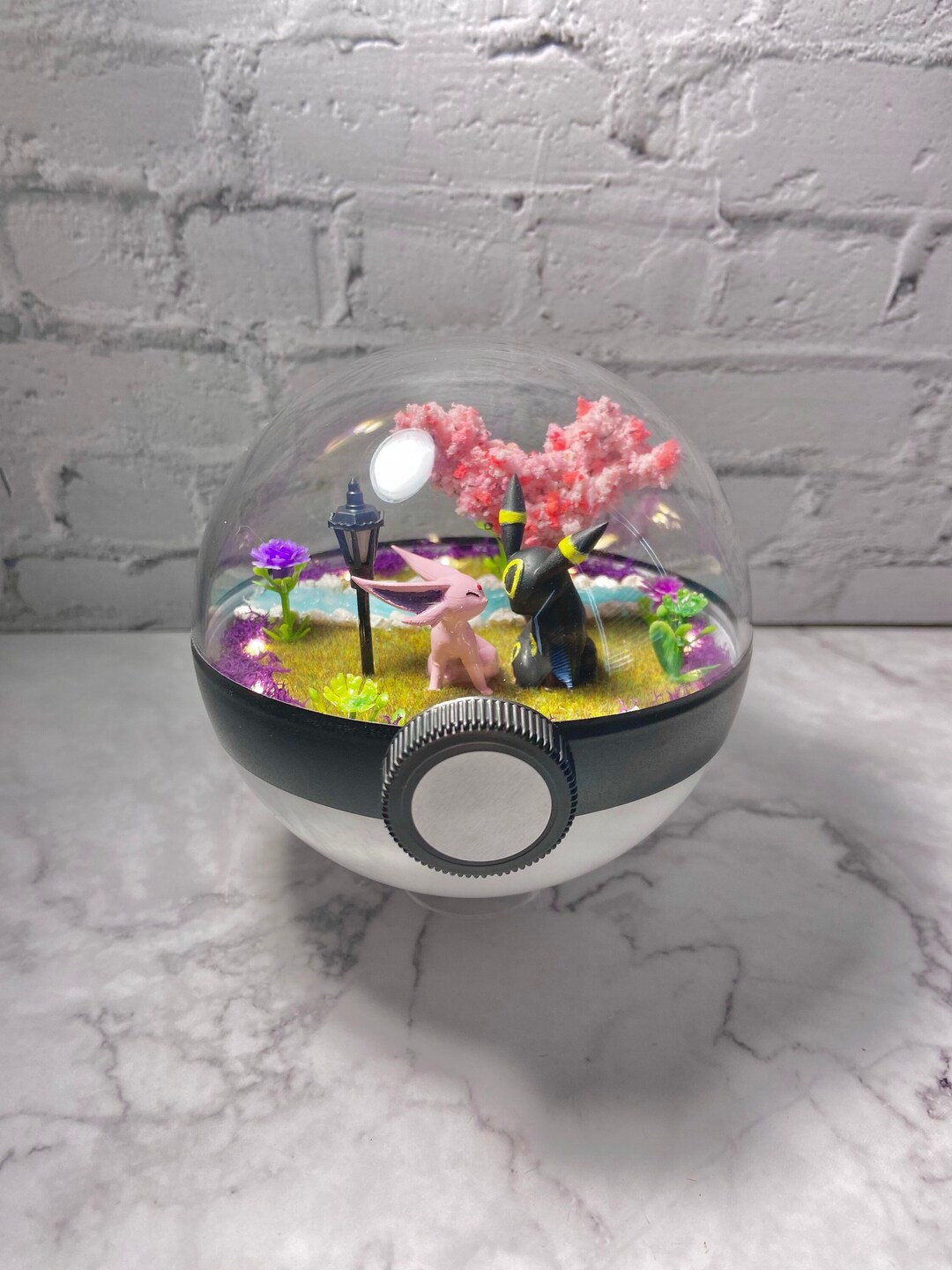 Umbreon X Espeon / Pokemon Terrarium / Pokemoncards / Pokemone Birthday ...