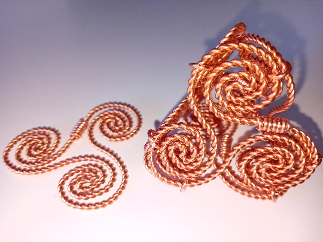 Copper Tetrahedron Pyramid: Twisted Triskelion Coil Design - Etsy