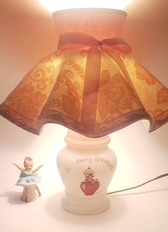 Rare Strawberry Shortcake nursery lamp/ nightlight from the 1980s Home ...