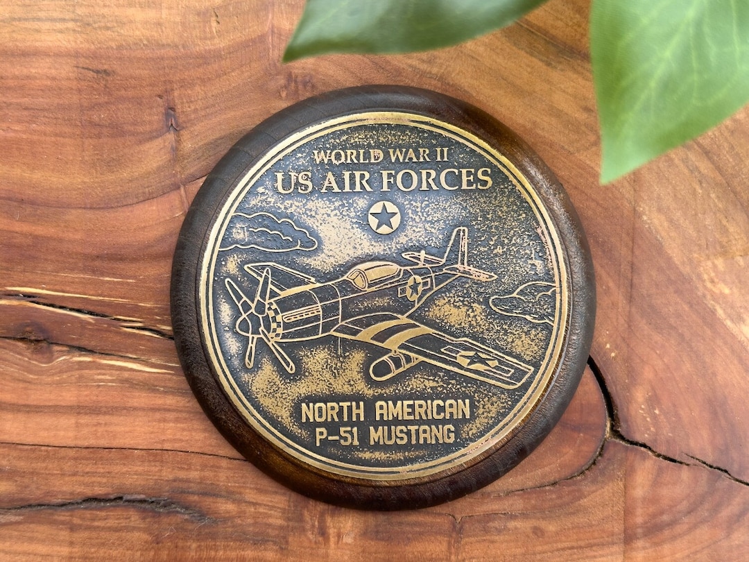 Military Ts World War Ii The North American P 51 Mustang Emblem