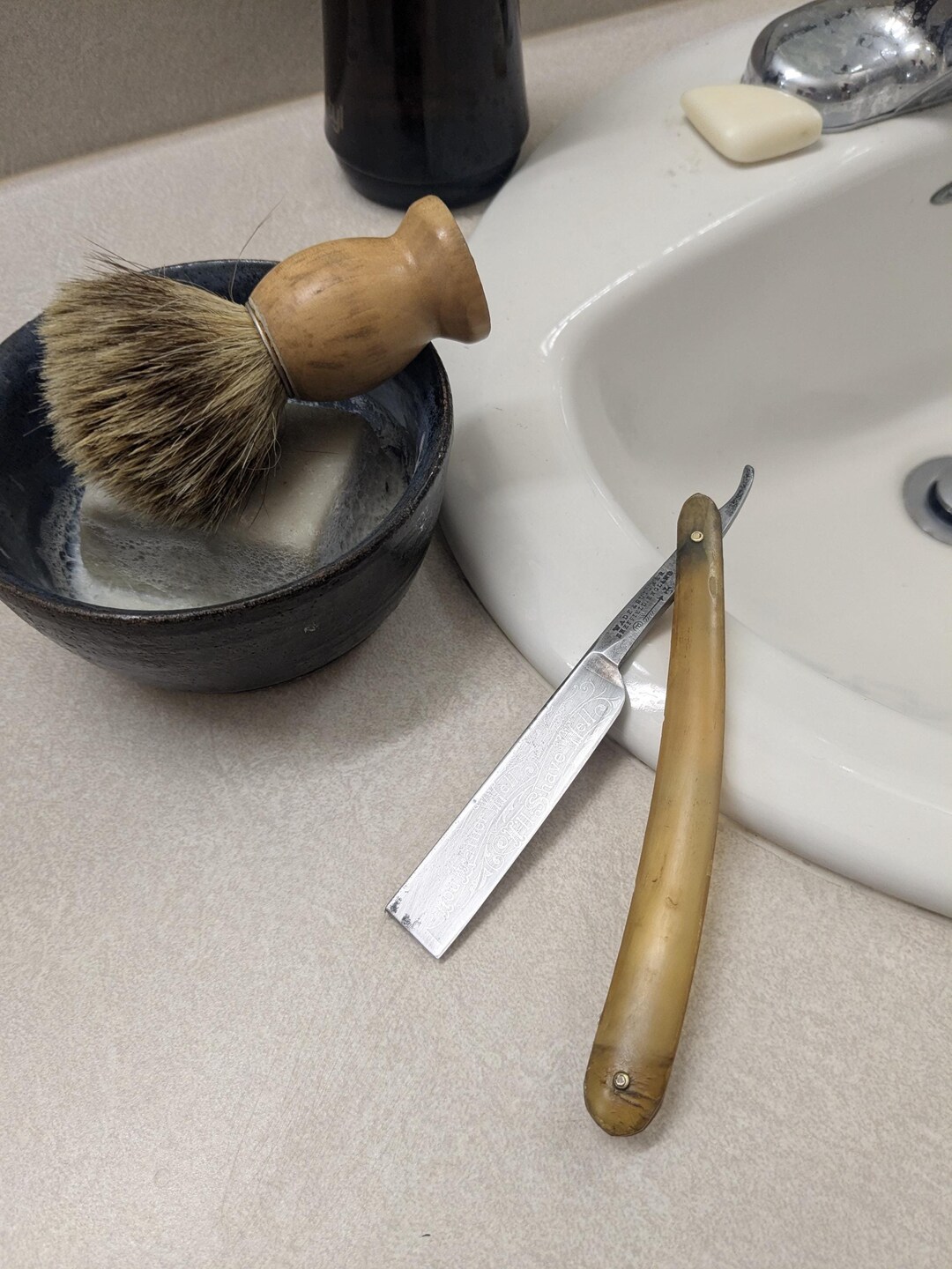 Shave Ready Wade & Butcher Wedge Straight Razor in Pale Horn Scales - Etsy