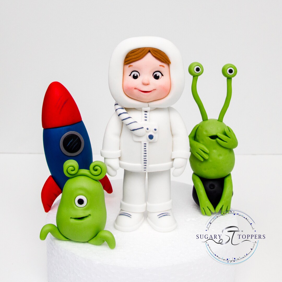 Astronaut and Aliens Cake Topper for Cake Decorating Birthday Cake for ...