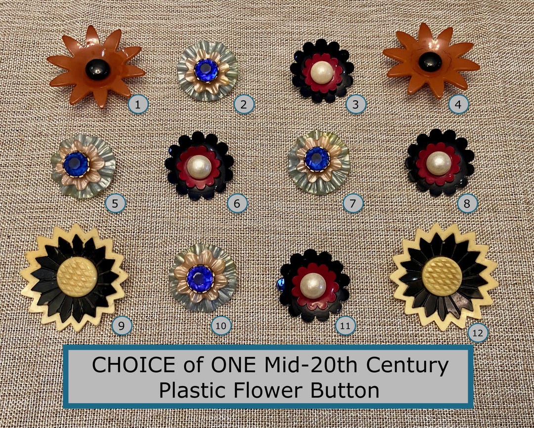 CHOICE of ONE Mid-20th Century Plastic Flower Button NBS Large ...