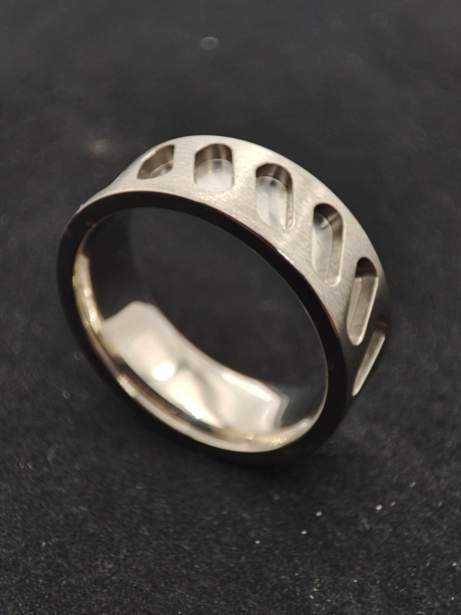 Titanium - Tilted Capsule Ring Blank - 8mm - Etsy