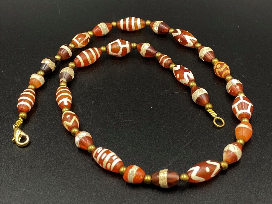 Himalayan Dzi Zee Etched Decorated Carnelian Agate Stone Beads Necklace ...