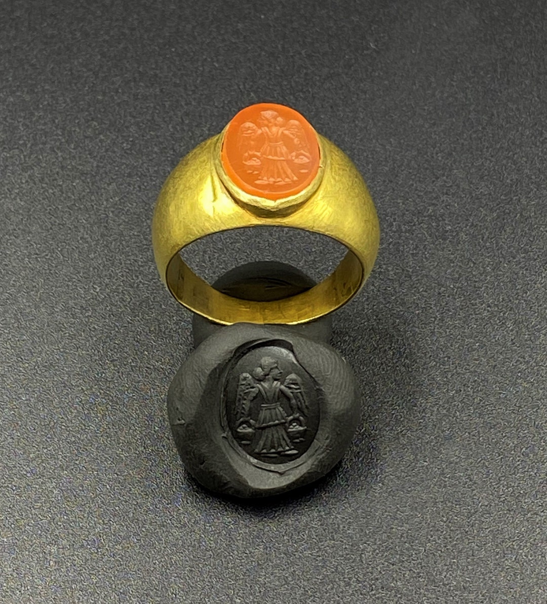 Roman 's Gold INTAGLIO RING - 4th-1st Century BC Ancient Gold Jewelry ...