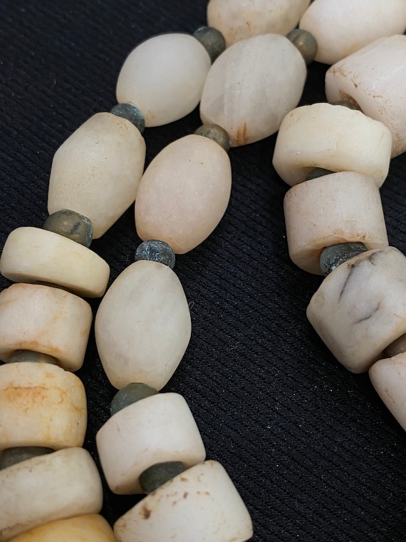 Ancient Neolithic quartz African stone beads Mali - Gem