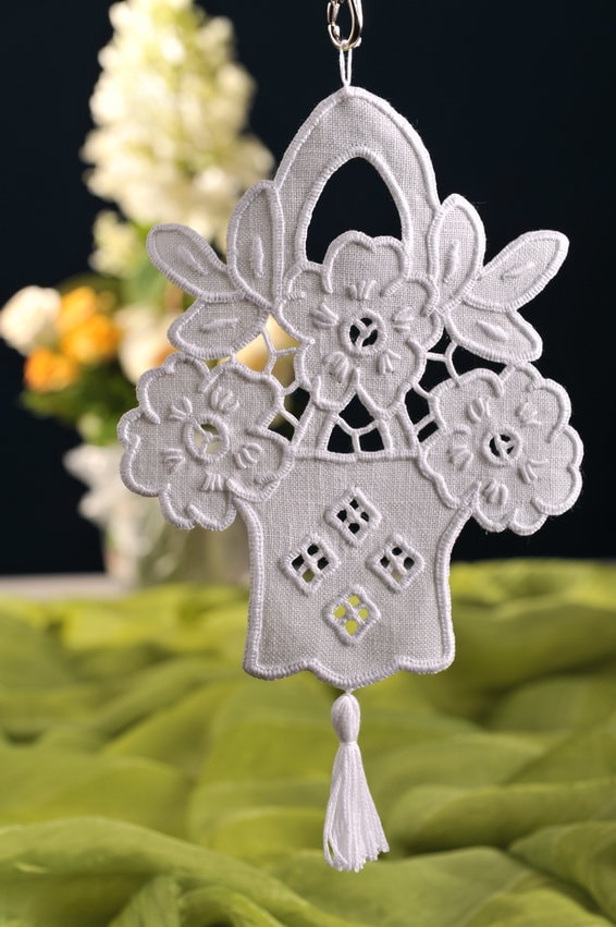 Flower Basket| Cutwork Embroidery Kit | Richeliu Ebroidery | Stamped ...