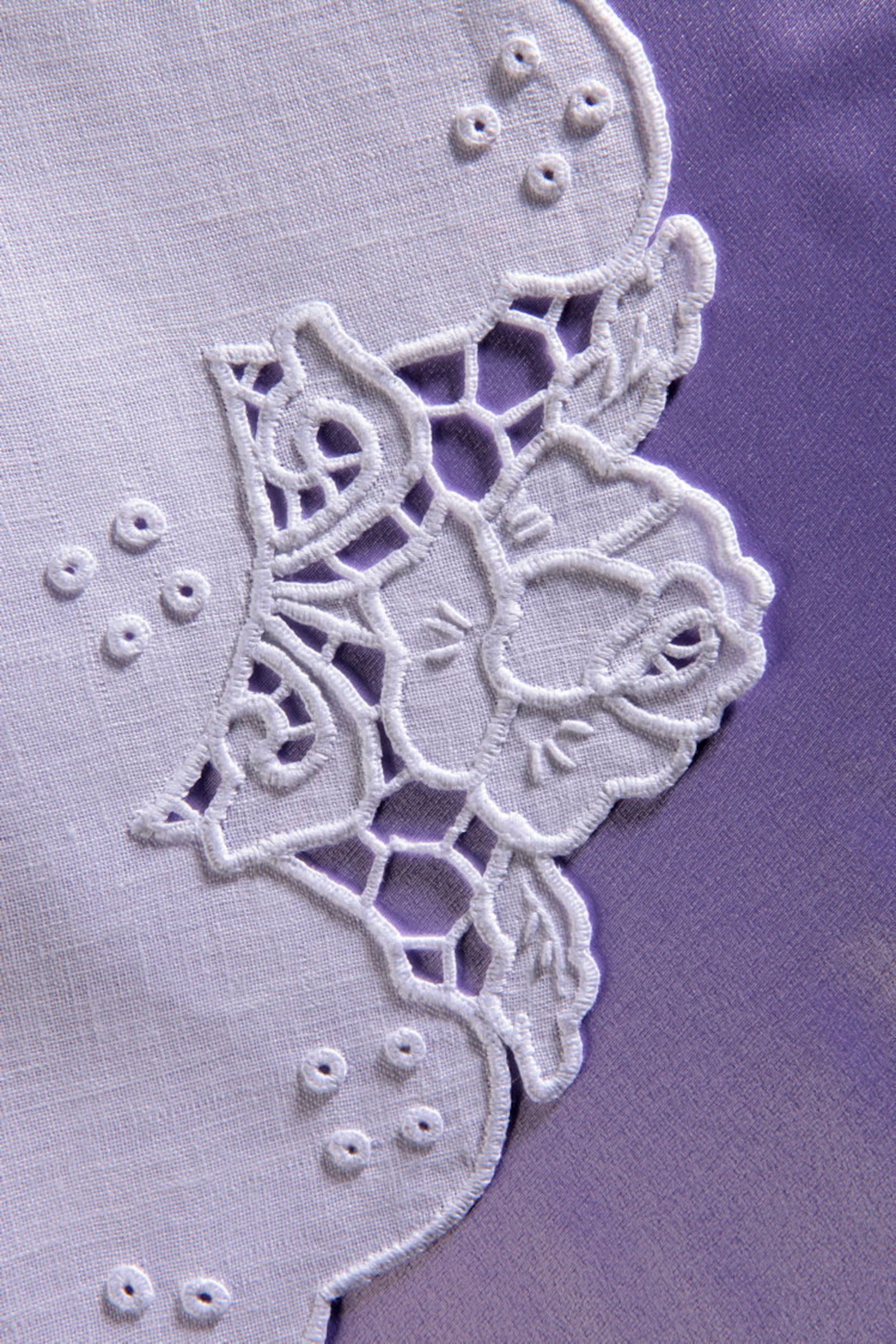 CUTWORK EMBROIDERY KIT | Richelieu Embroidery | Richelieu Kit | Pre ...