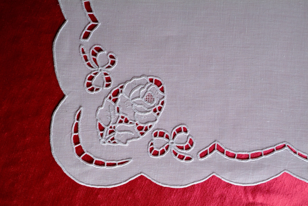 CUTWORK EMBROIDERY KIT | Richelieu Embroidery | Stamped Linen to ...