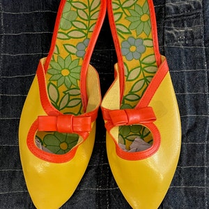 1960s Vintage MOD Orange & Yellow Flats Vinyl Shoes SZ 9 Narrow Made in ...