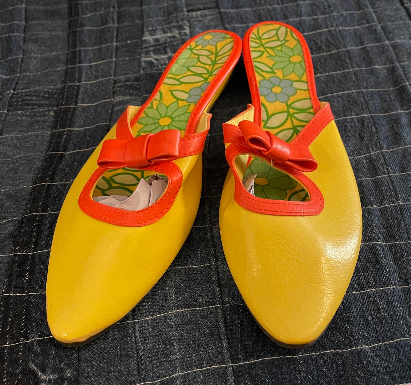 1960s Vintage MOD Orange & Yellow Flats Vinyl Shoes SZ 9 Narrow Made in ...