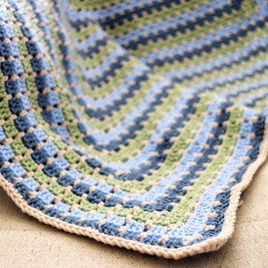 Cozy Cabin Throw Blanket Crochet PATTERN | Mindless & Easy Square ...